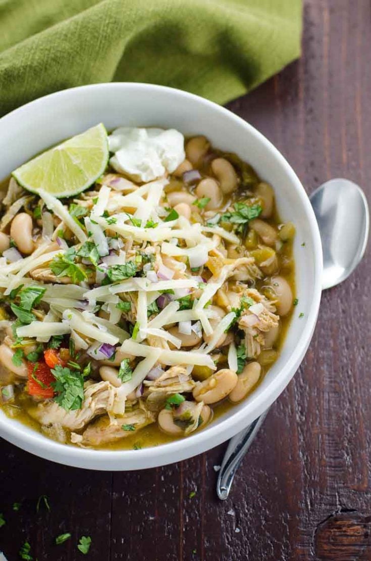 Chicken and White Bean Chili Recipe - Umami Girl