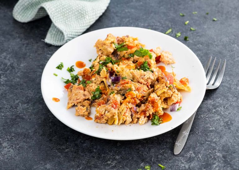 Migas Breakfast (Tex-Mex Scrambled Eggs and Tortillas) - Umami Girl