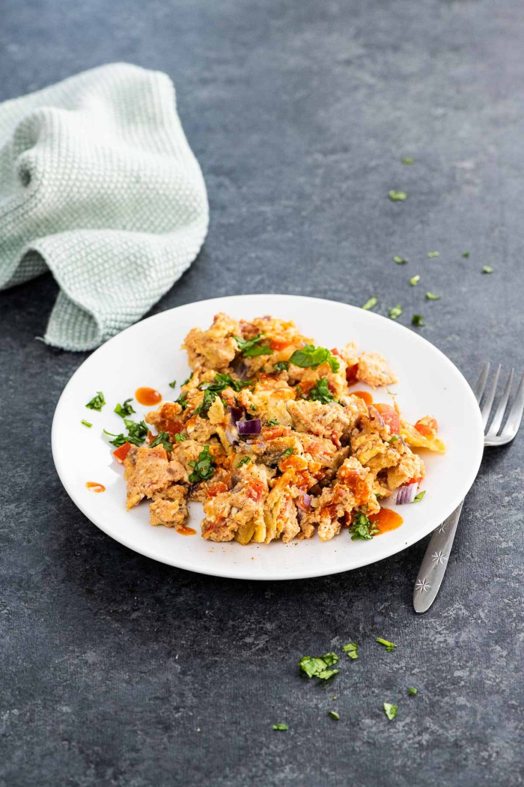 Migas Breakfast (Tex-Mex Scrambled Eggs and Tortillas) - Umami Girl