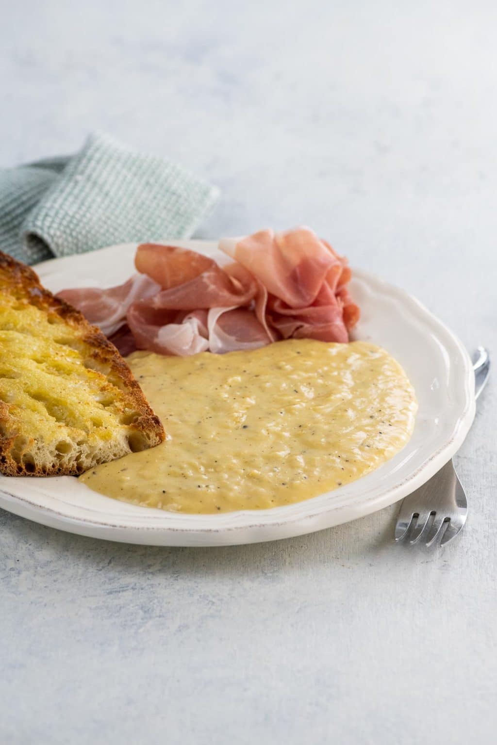 French Scrambled Eggs (Soft & Custardy) - Umami Girl