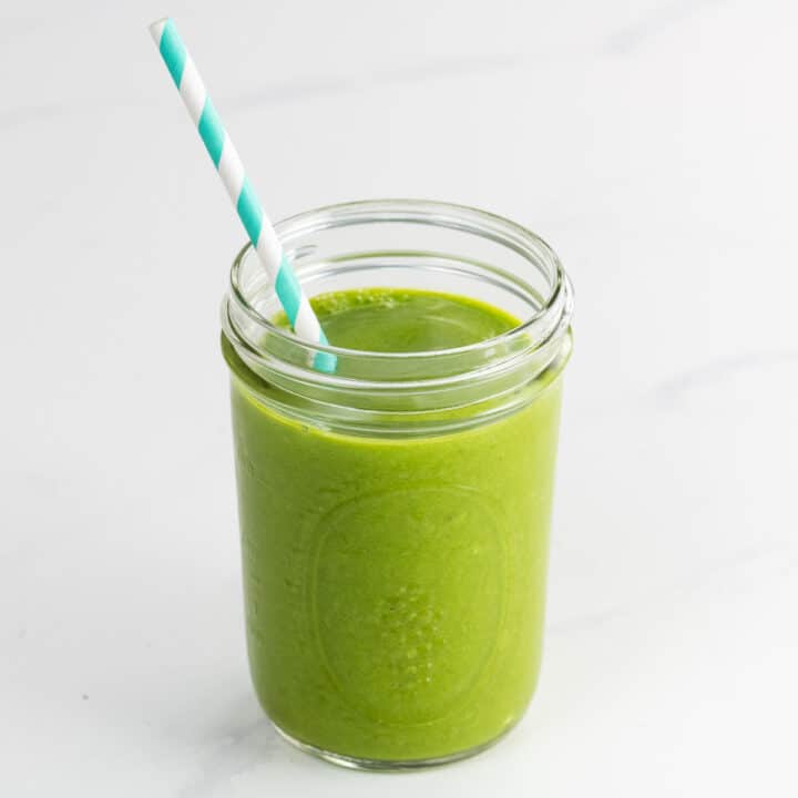 Smoothie Basics (+ a Raspberry Banana Smoothie) - Umami Girl