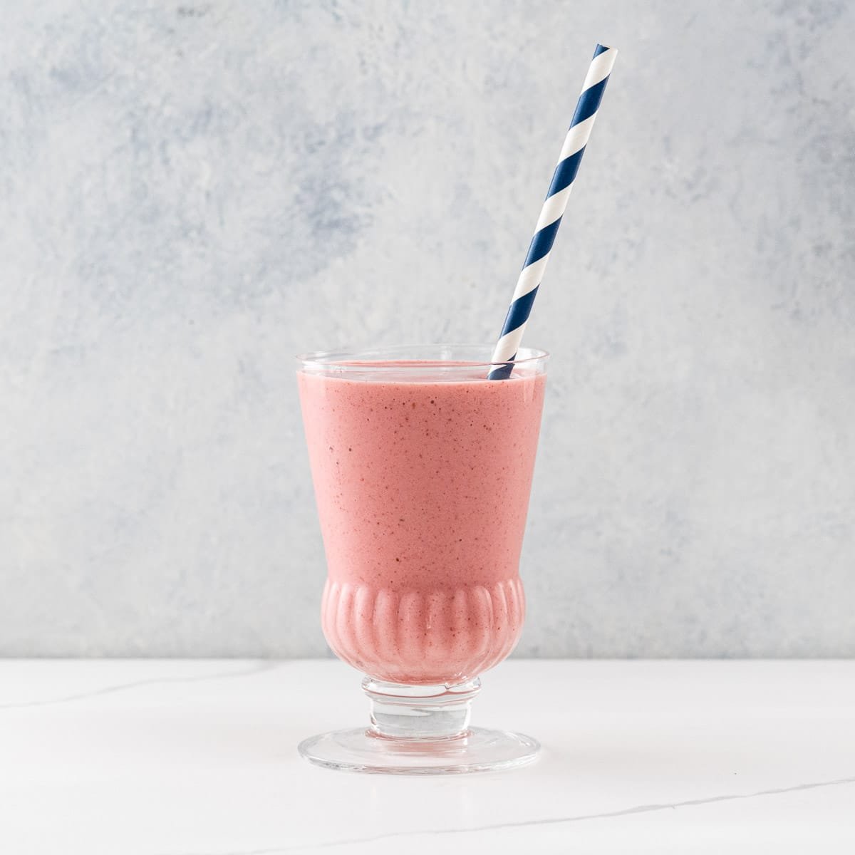 Strawberry Lemonade Smoothie - Umami Girl