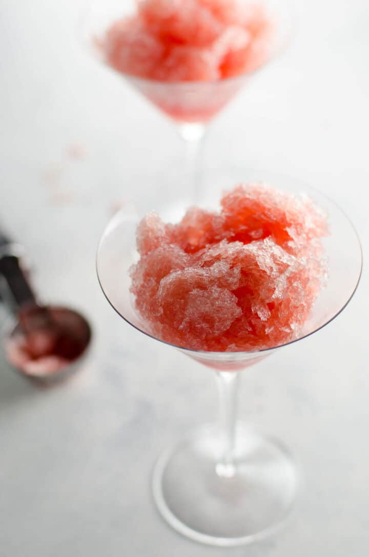 Red Rooster Frozen Vodka Cocktail (Vodka Slush) - Umami Girl