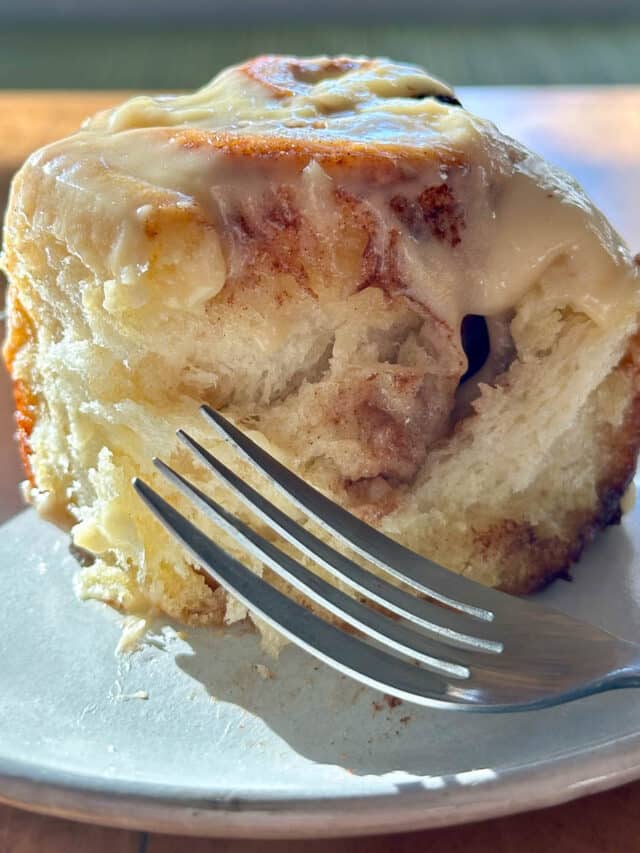 Swedish Cinnamon Buns - Umami Girl