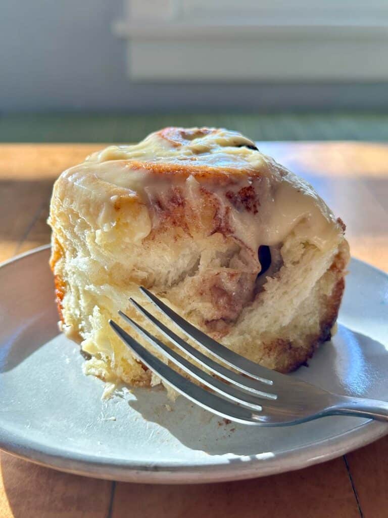 Tangzhong Cinnamon Rolls - Umami Girl