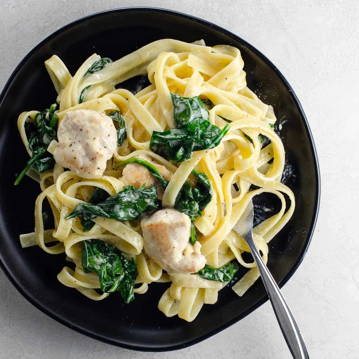 Chicken Alfredo with Spinach - Umami Girl